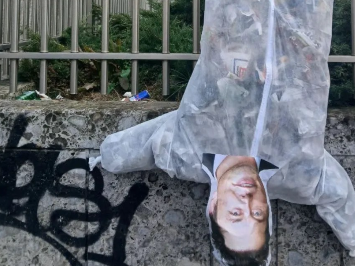 Musk a testa in giù. A Piazzale Loreto la sinistra perde la testa, non ...