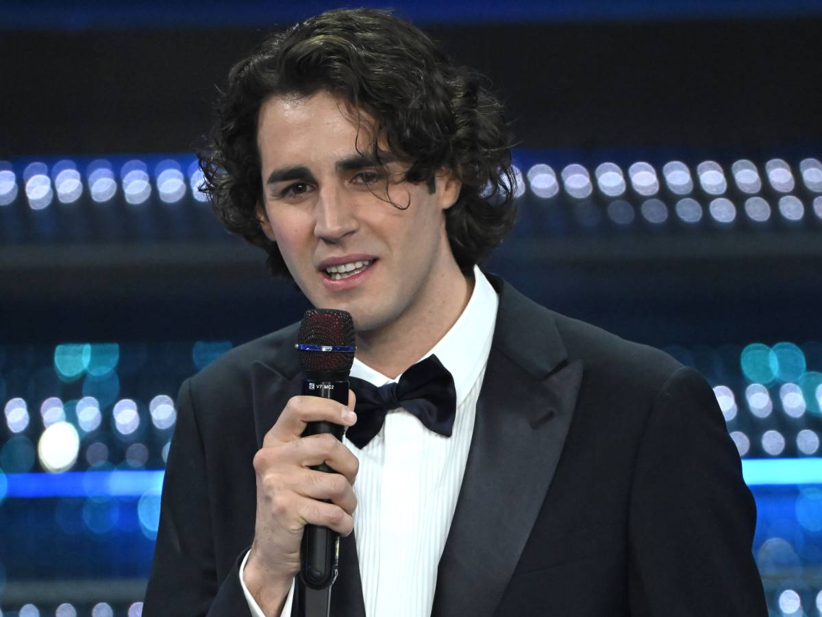 “Ci vediamo a Los Angeles 2028”: l'annuncio di Gianmarco Tamberi sul palco dell'Ariston - il ...