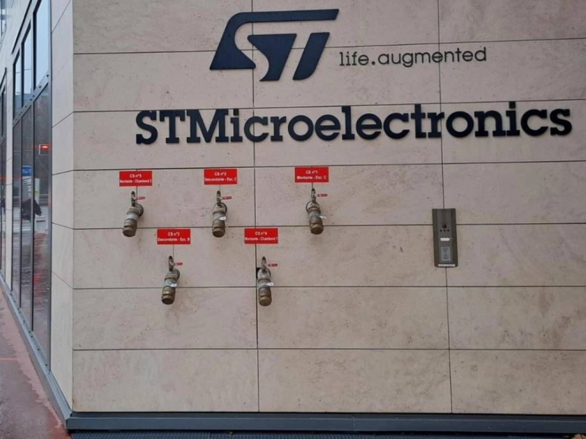 StM in panne, ora si aggrappa alla Cig. Pesa la crisi dell'auto ...