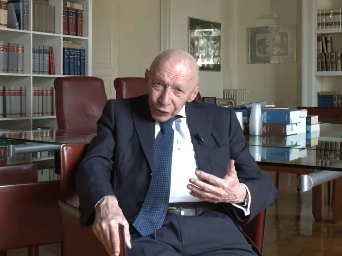 Addio a Guido Alpa, il giurista "maestro" di Giuseppe Conte - il Giornale