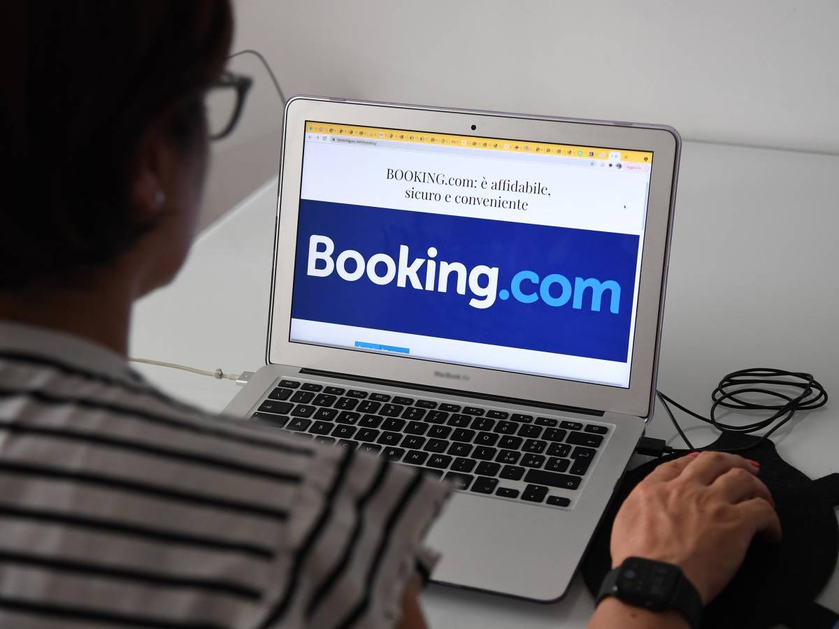 Riya and jordi anticipation and a cute and sexy voice can