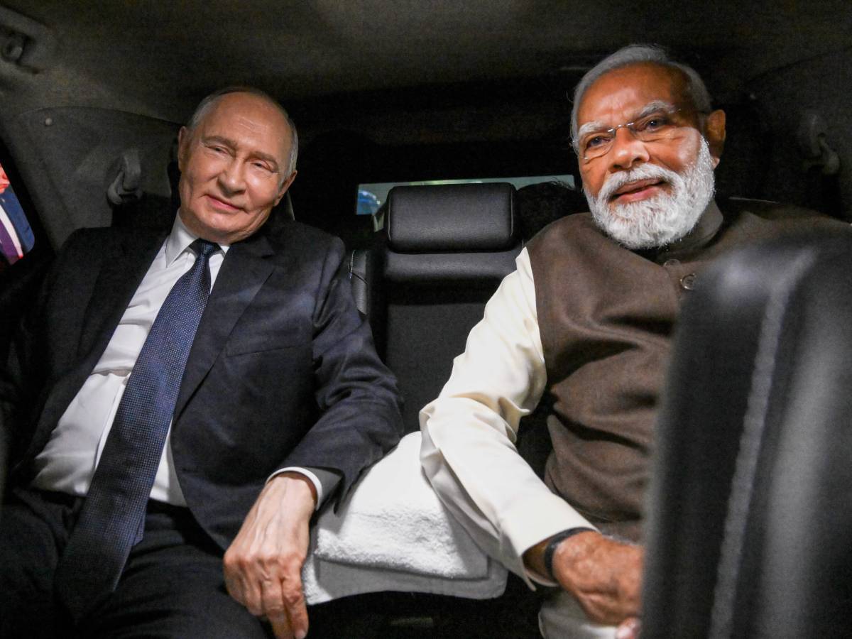 Lo Zar in India con Modi e Macron in Cina da Xi. L'asse geopolitico va ...