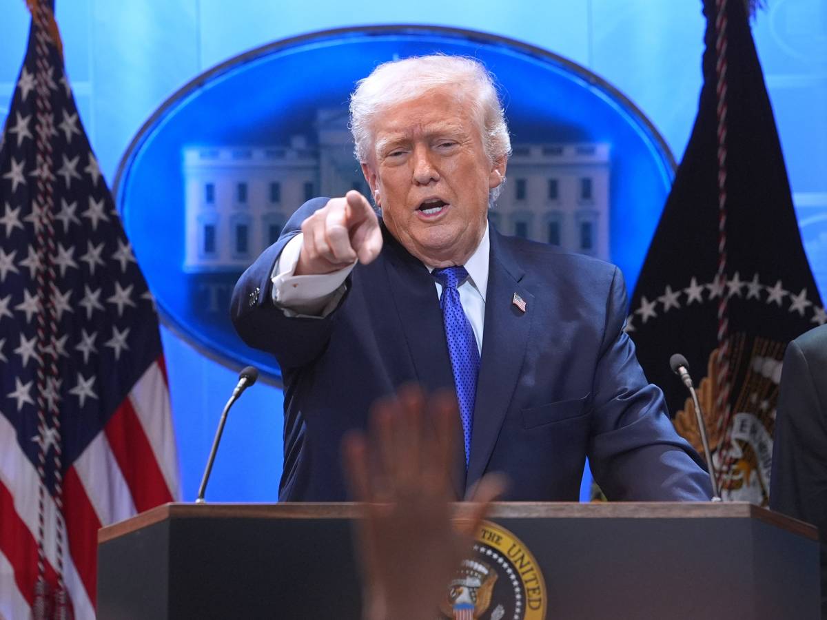 Donald dopo lo smacco tira dritto. "Alzo le tariffe per tutti al 15% ...