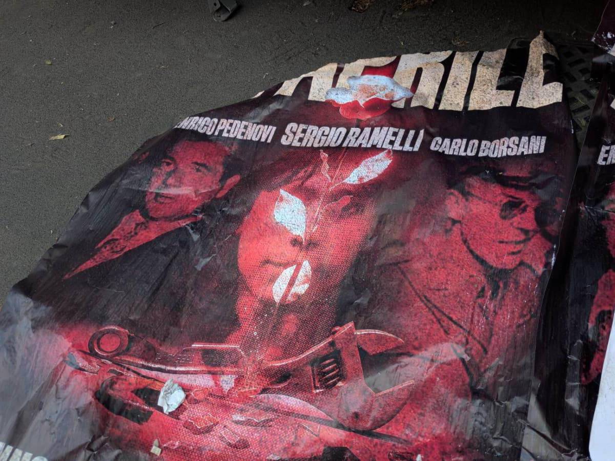 Strappa i manifesti per l'anniversario della morte di Ramelli, 33enne ...