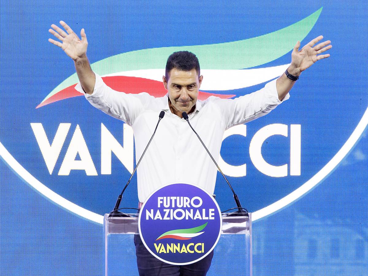 Vannacci provoca sul femminicidio. "Un reato assurdo: lavaggio del ...