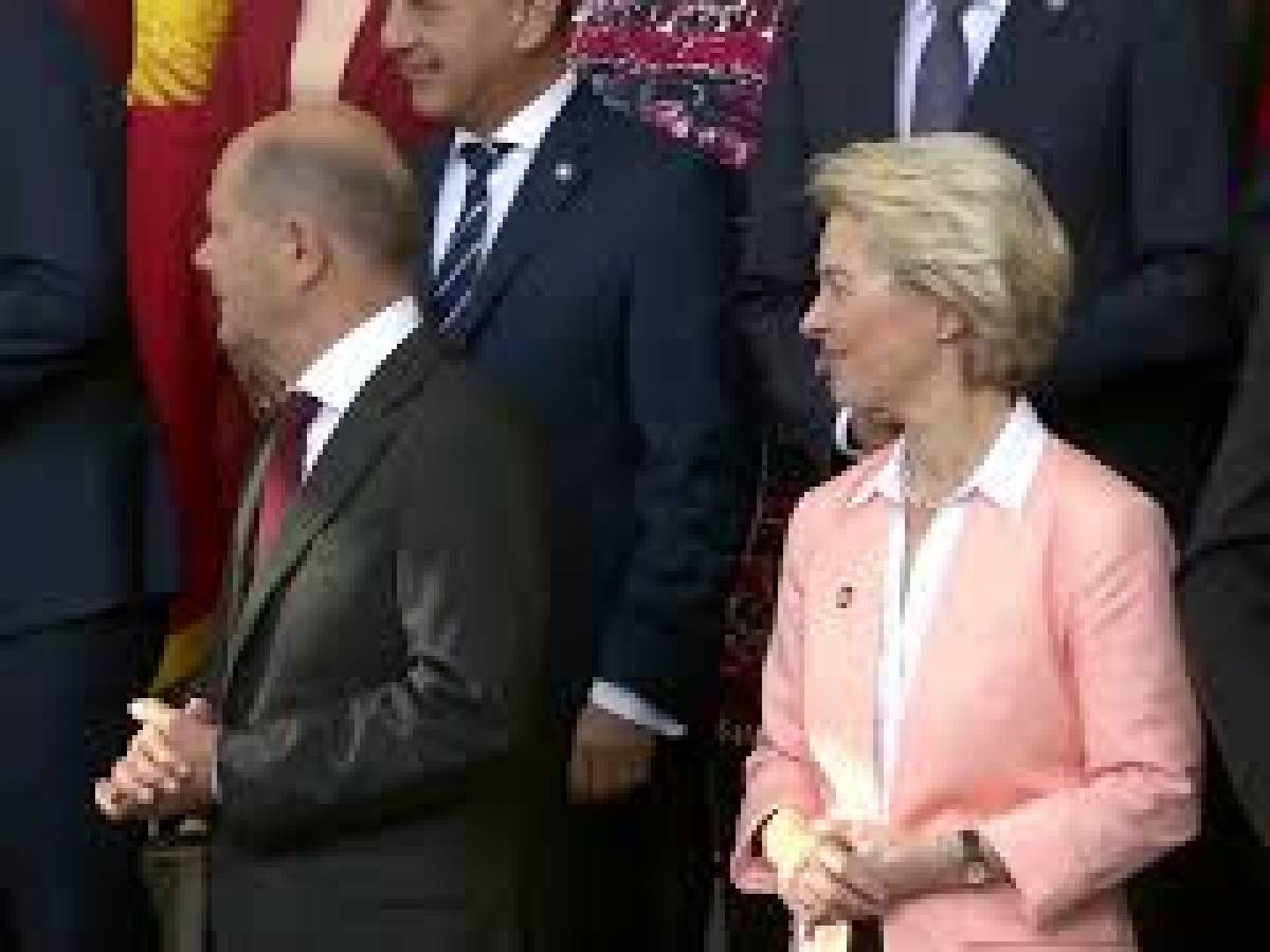 VIDEO: Summit Ue sui Balcani occidentali a Berlino, la foto di gruppo ... VIDEO: Summit Ue sui Balcani occidentali a Berlino, la foto di gruppo ...