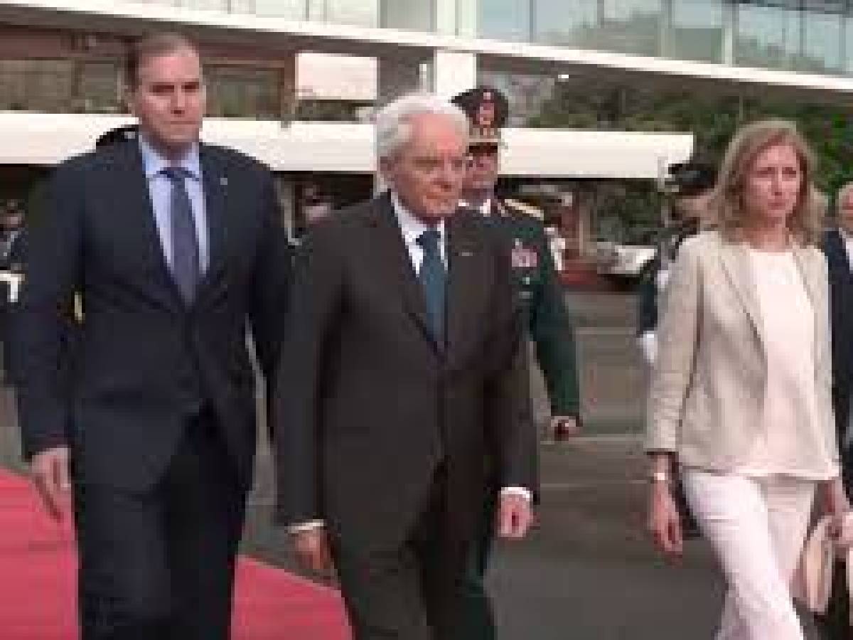 VIDEO: Termina il viaggio di Mattarella in Paraguay, le immagini della ...