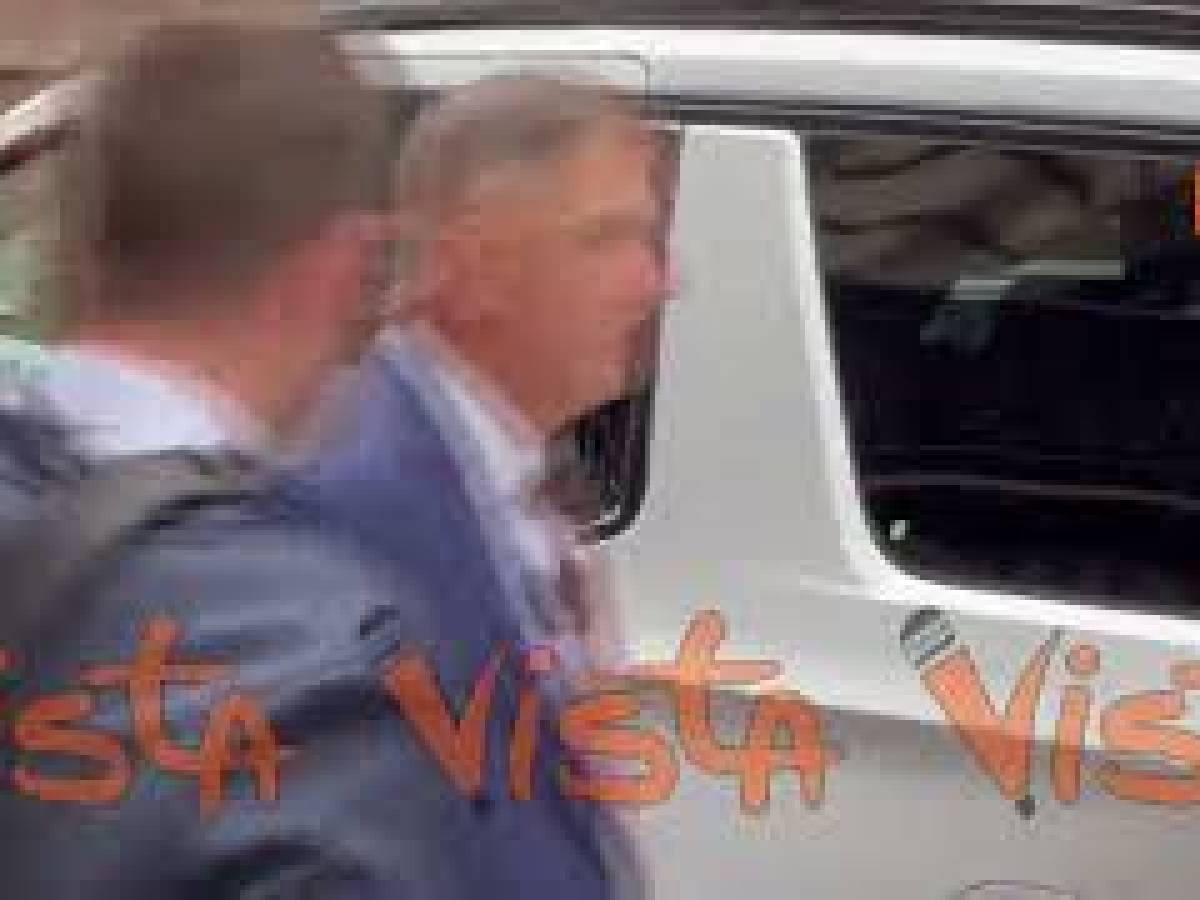 VIDEO: Bill Gates esce dall’hotel dove alloggia anche Giorgia Meloni a ...