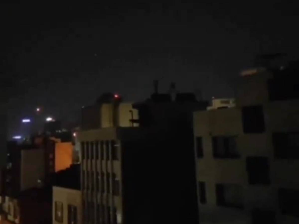 VIDEO: La contraerea di Teheran in azione - video - il Giornale