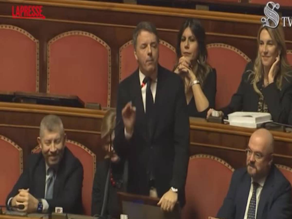 Video Senato Scontro Tra Renzi E La Russa Il Giornale