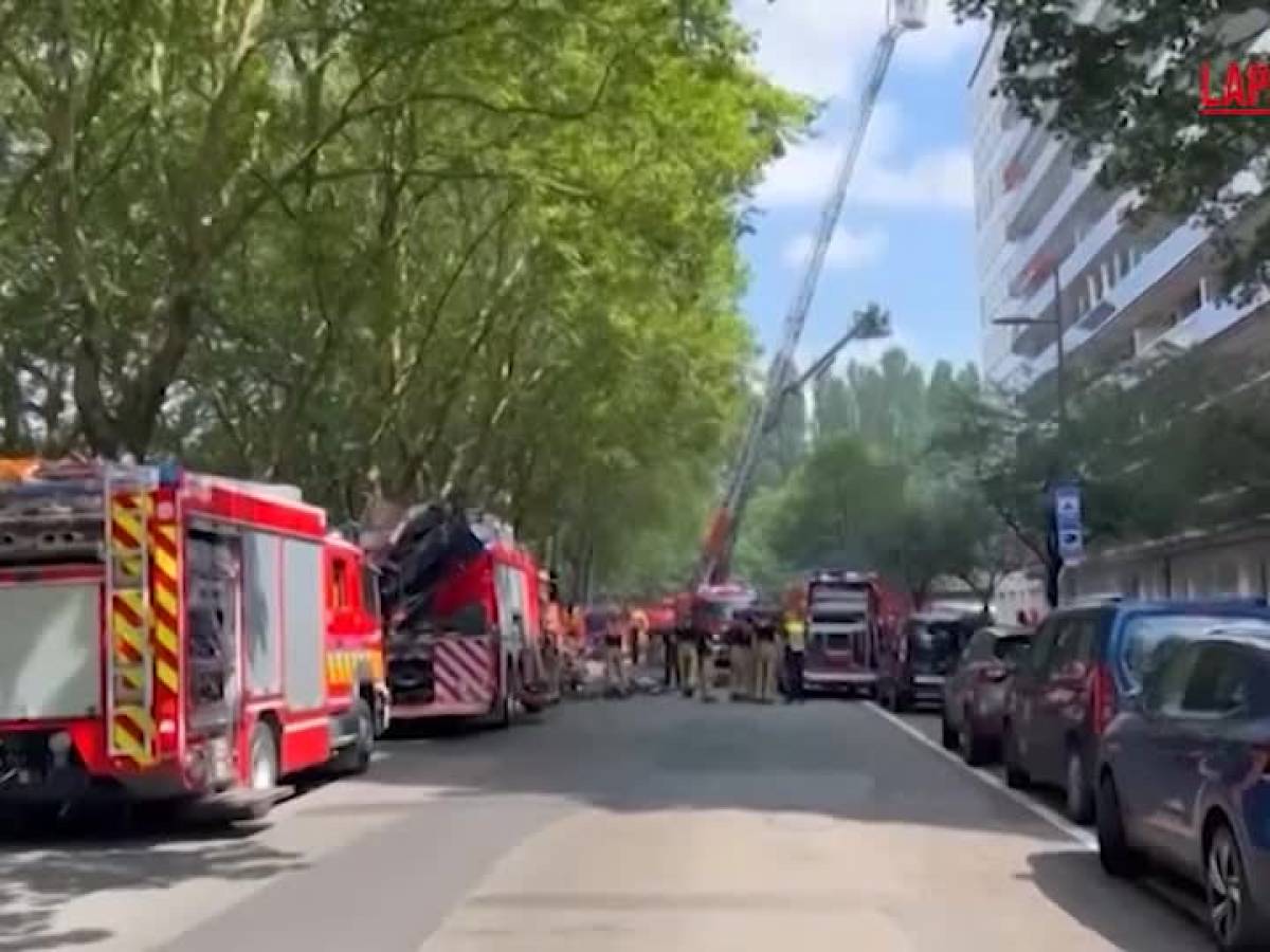 VIDEO: Anversa, incendio in un condominio: le immagini - il Giornale