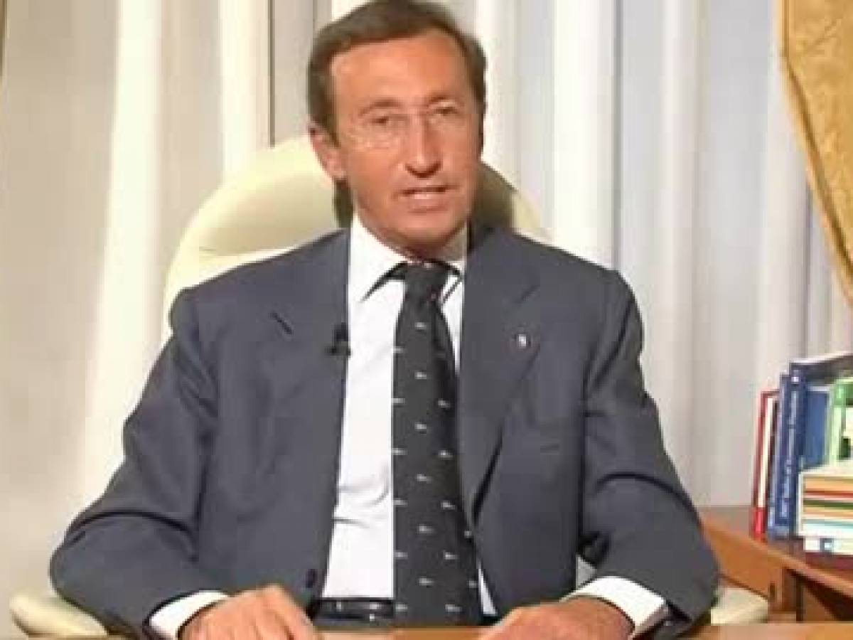 VIDEO: Fini e la casa di Tulliani: "Se è sua, mi dimetto" - il Giornale