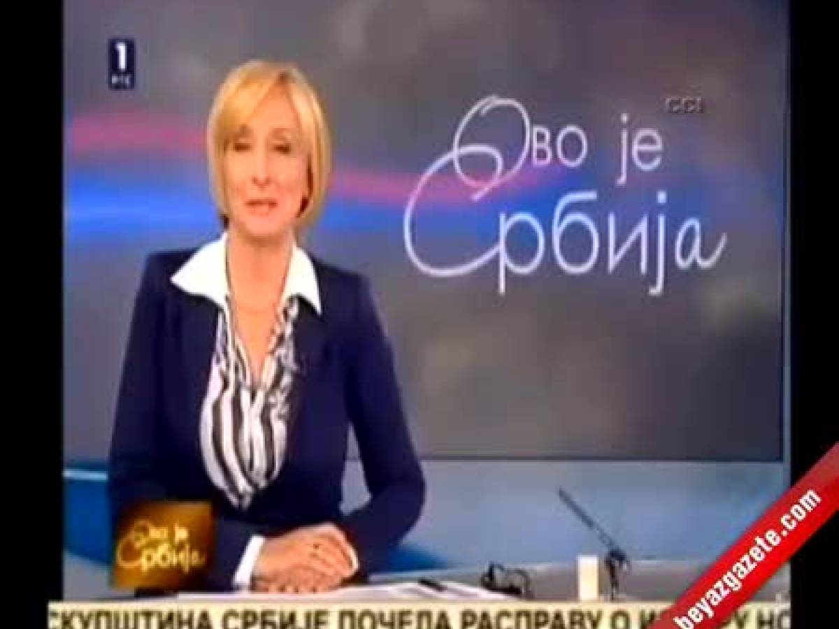 VIDEO: Balla in studio e non si accorge di essere in diretta - il Giornale