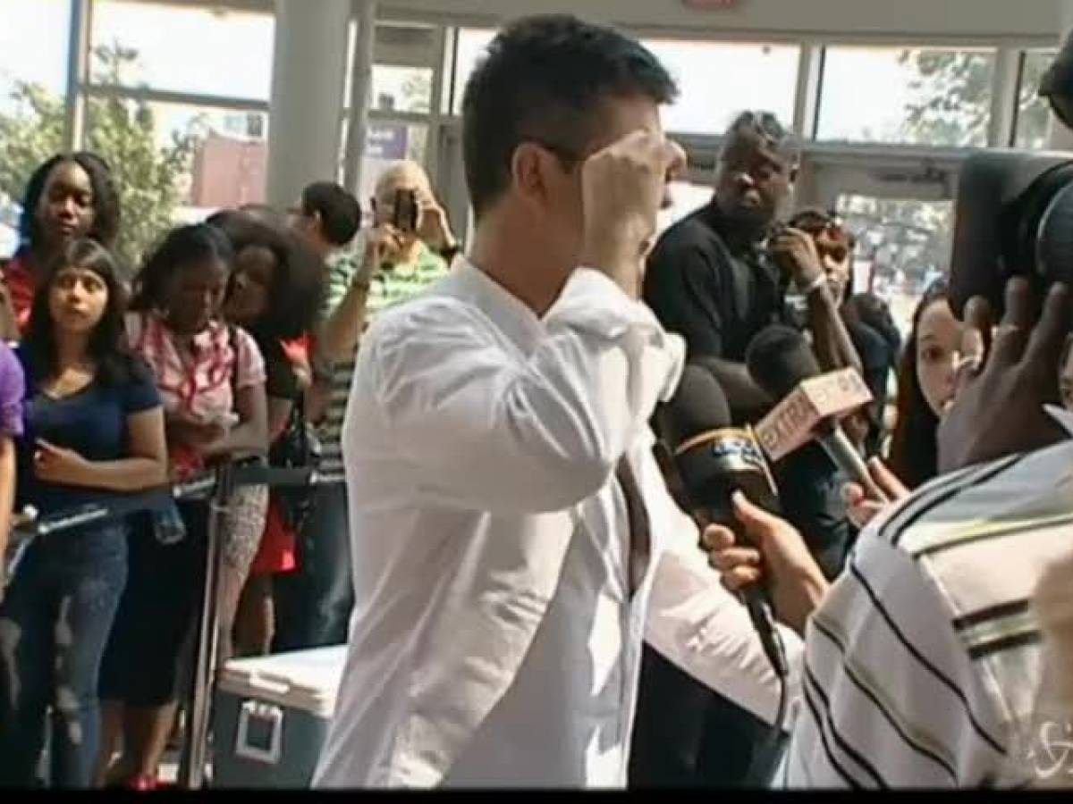 VIDEO: Simon Cowell diventa padre: le prime foto su twitter - il Giornale